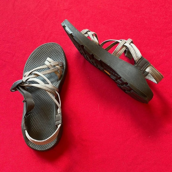 Vibram | Shoes | Chaco Vibram 8w Sandals Hiking Outdoor Water Resistant ...